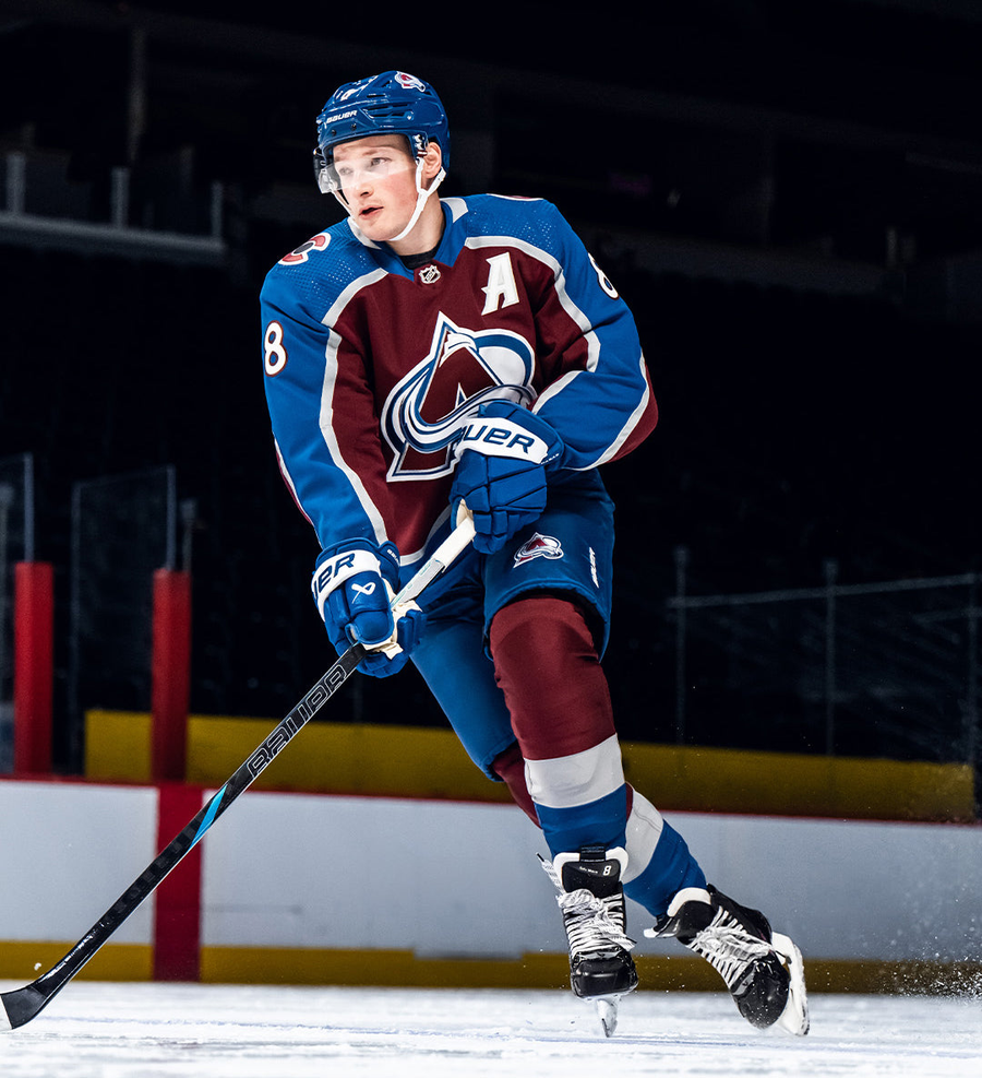 Sticks – Centre Ice