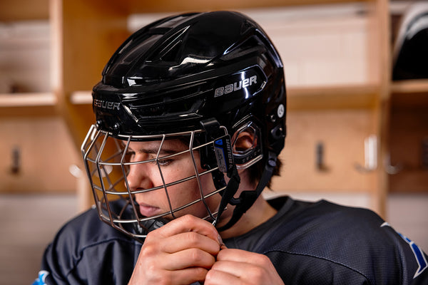 Helmets – Centre Ice